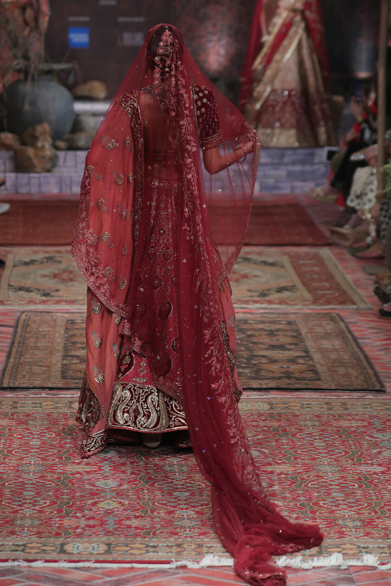 Luxury Designer Veil for Indian Bride | JJ Valaya